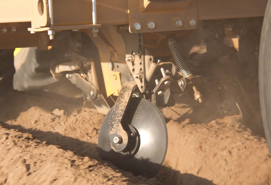 The Simple and Accurate Double L Potato Planter