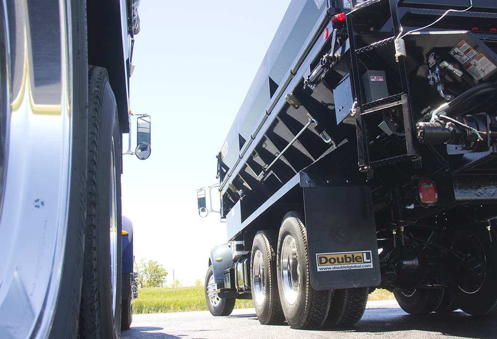 The Fast and Versatile Self-Unloading Truck Bed